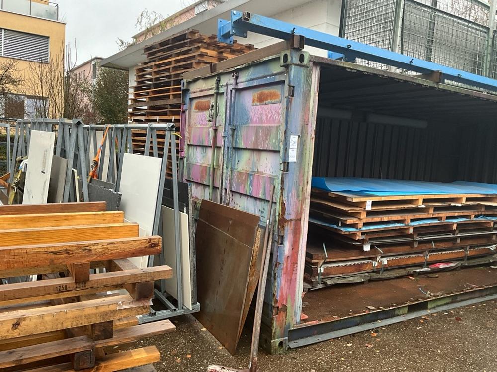 20 ft container | Dome Auctions